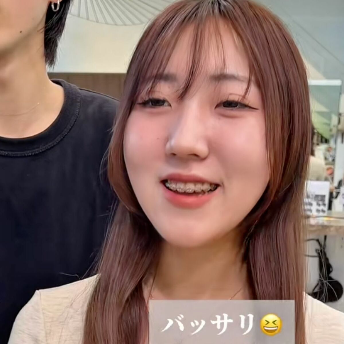 【大変身】ボリュームとダメージに悩むロング女性がすっきりボブにした結果→本人大満足「めっちゃ綺麗」「似合ってる」（LIMO） - Yahoo!ニュース