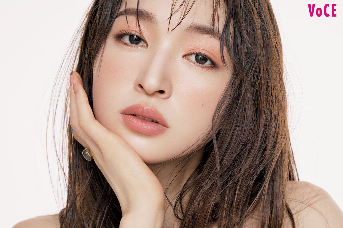 「秋は無敵な血色ヌード一択！」失敗もないコーラルベージュワントーンでつくる最旬アイメイク（VOCE） - Yahoo!ニュース