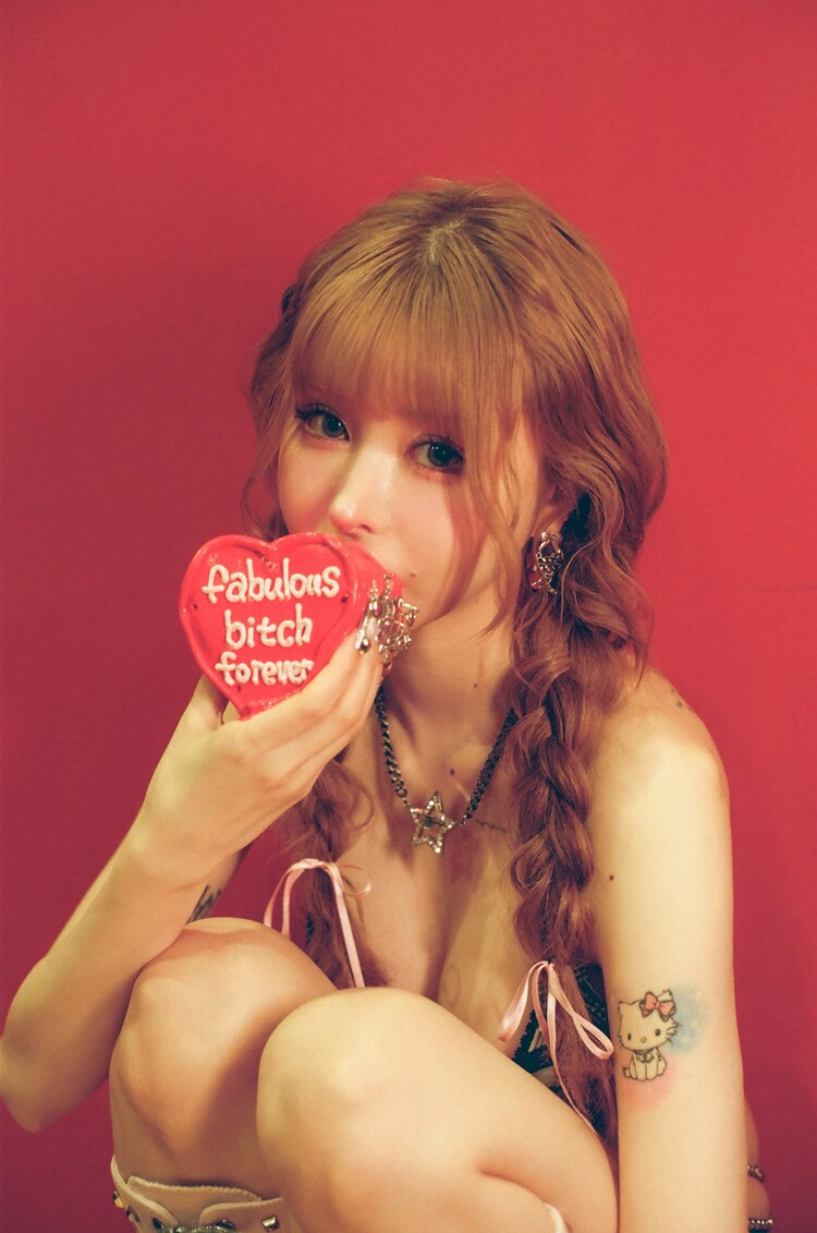 戦慄かなのが新曲「moreきゅん奴隷」リリース、初期ZOC在籍時に大森靖子が書き下ろしたソロ曲（音楽ナタリー） - Yahoo!ニュース