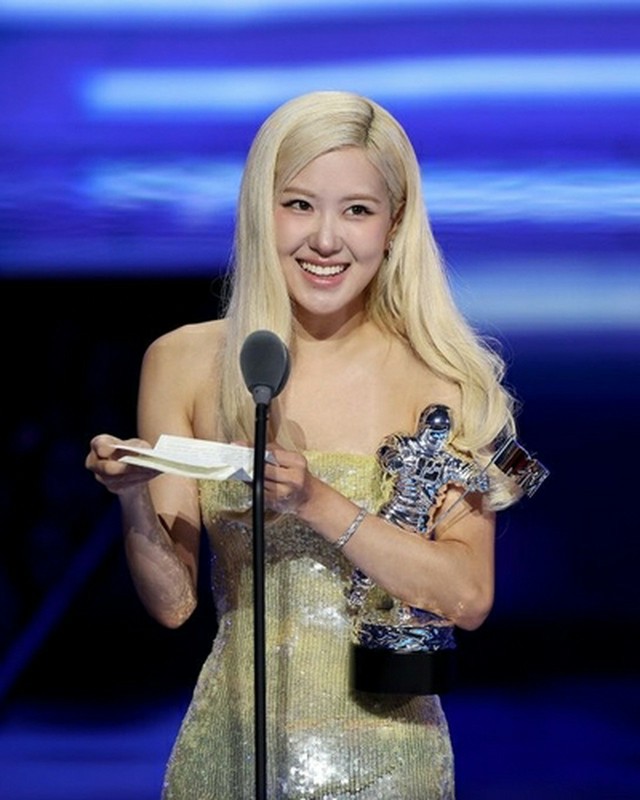 [韓流]BLACKPINKロゼ 米MTV授賞式で「今年の楽曲」受賞＝K―POP初（聯合ニュース） - Yahoo!ニュース