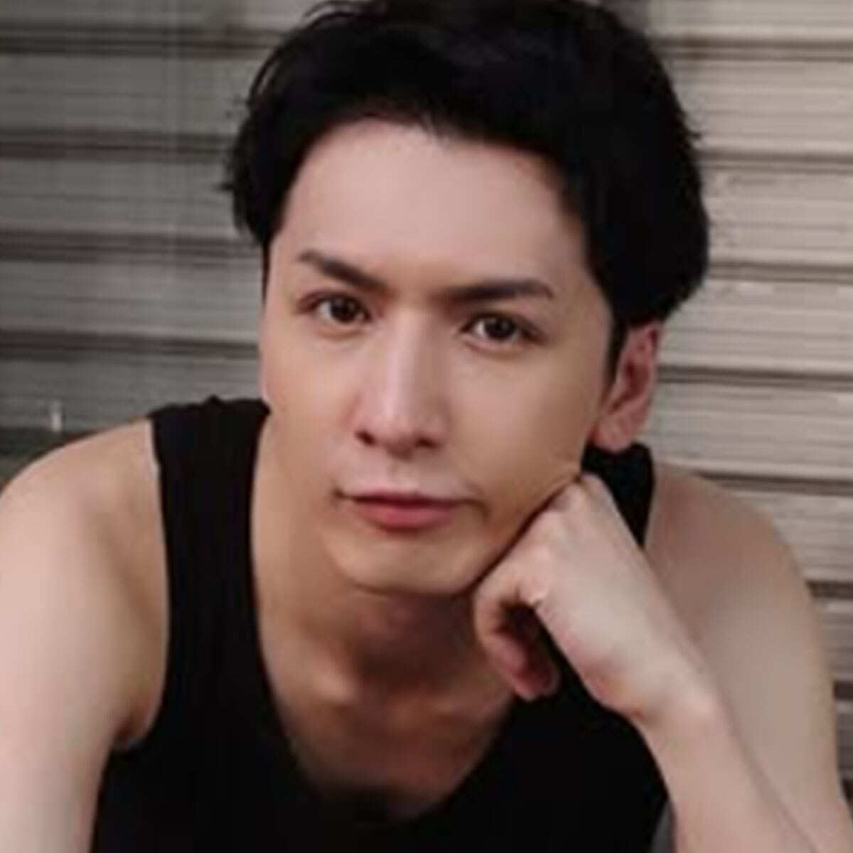 藤井流星、カリスマギャルモデルと“密会”ショットも“ノーダメージ”過去に語った「女遊びしないの？」への“意味深回答”（SmartFLASH） - Yahoo!ニュース