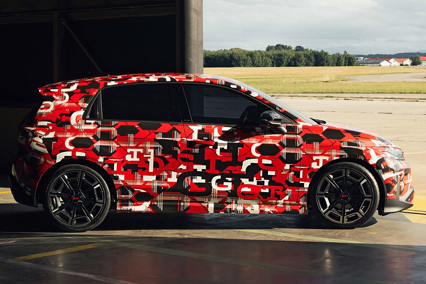 フォルクスワーゲン新型「ポロ」と「ポロGTI」がまもなく登場！「ID.2all」は量産型で「ID.ポロ」に【新車ニュース】（KURU KURA（くるくら）） - Yahoo!ニュース