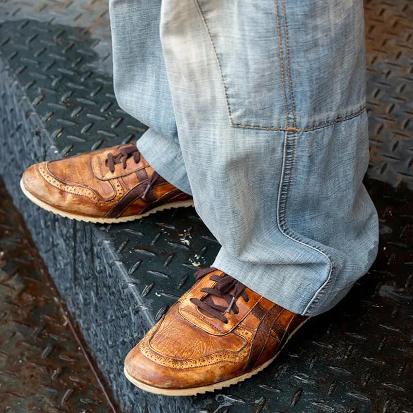 実店舗は大行列！「オニツカタイガー」がトレンド化した理由をスナップで考察（OCEANS） - Yahoo!ニュース