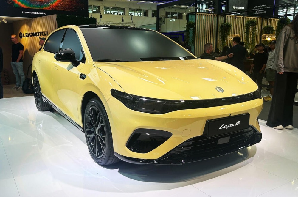 中国新興リープモーター 新型EV『B05』欧州導入 若者向けの都市型ハッチバック（AUTOCAR JAPAN） - Yahoo!ニュース