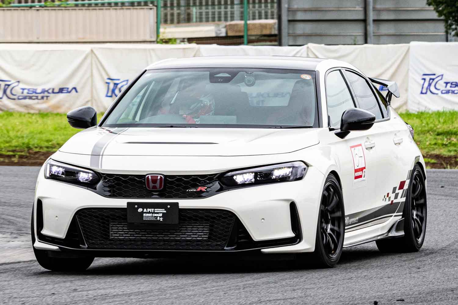 公道もサーキットも楽しめる仕様を目指してA PITがトヨタ「GRヤリス」＆ホンダ「シビック タイプ R」のデモカーを開発中！ゲートスペック投入だけでも期待できる（Auto Messe Web ...