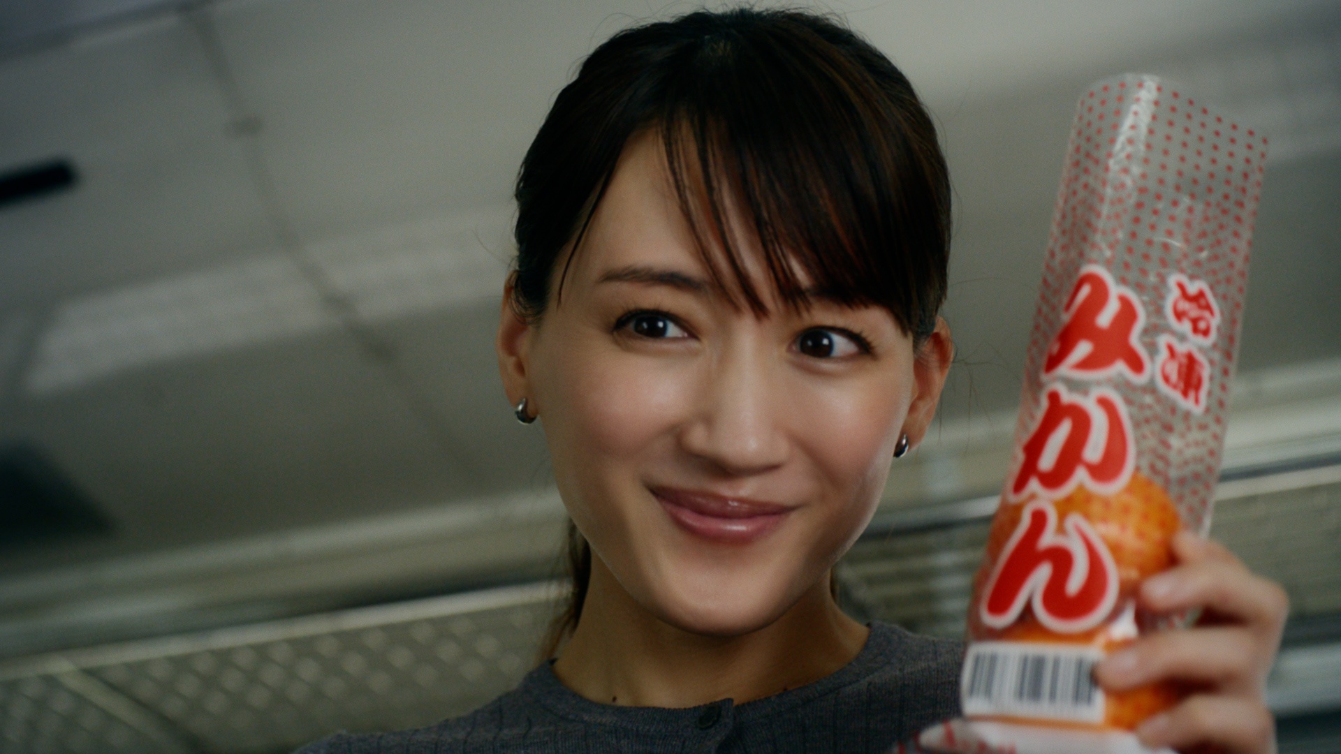 綾瀬はるか＆河合優実がユニクロ新CMで約1年ぶりに共演「沢山おしゃべりできてうれしかった」（WEBザテレビジョン） - Yahoo!ニュース