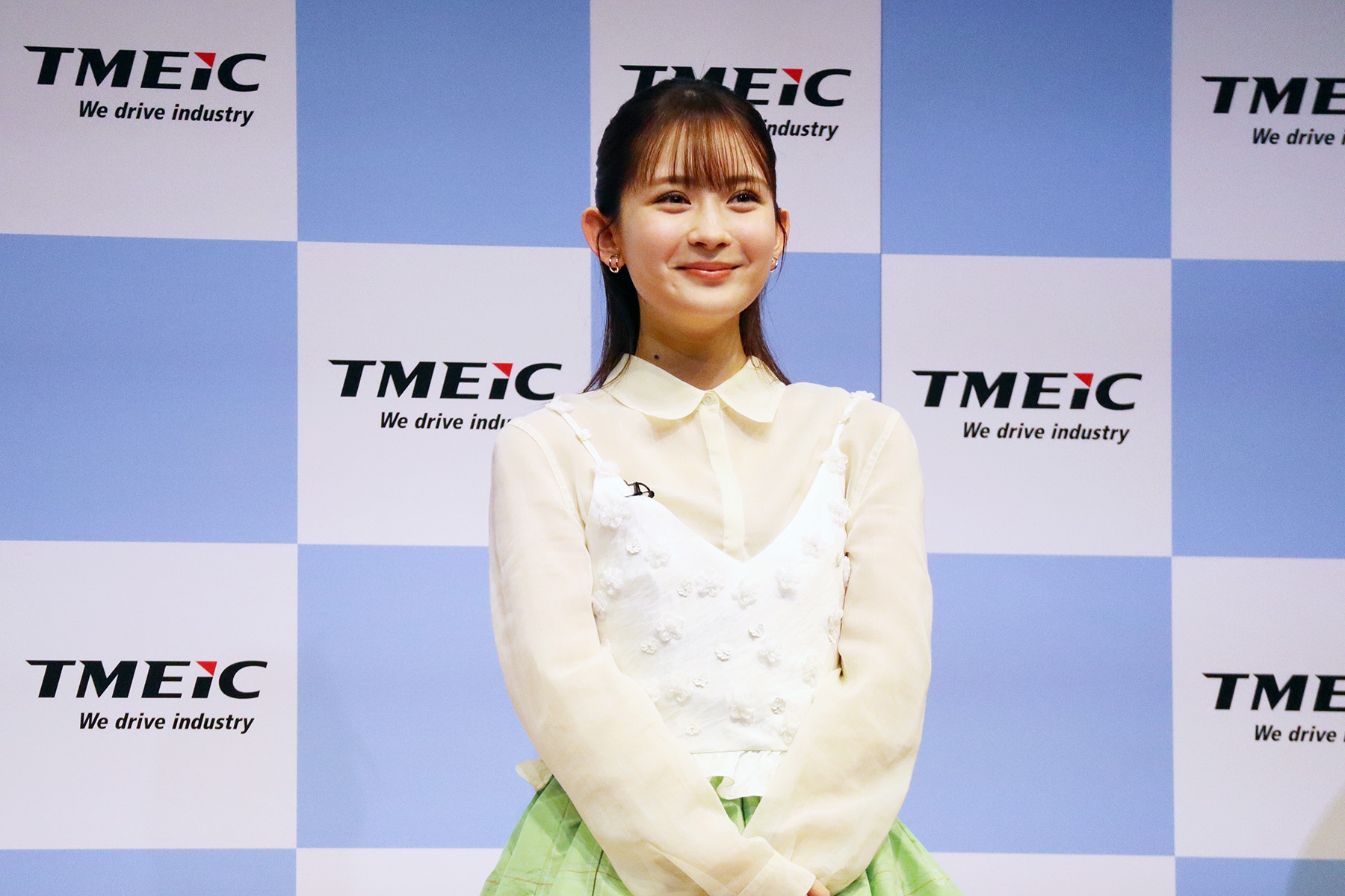 畑芽育、TMEIC新CM発表会で“読み間違え”の悩みを明かす「『はためいく』って呼ばれたり…」（ウォーカープラス） - Yahoo!ニュース