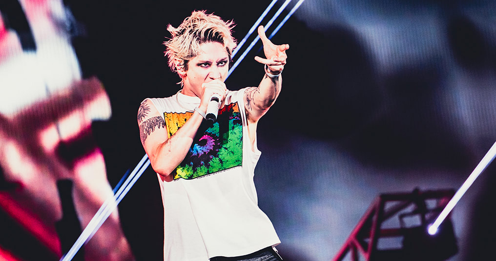 ONE OK ROCK、20周年『DETOX』ツアーで炸裂 揺るがぬ絆と未来へのメッセージ（Rolling Stone Japan） - Yahoo!ニュース