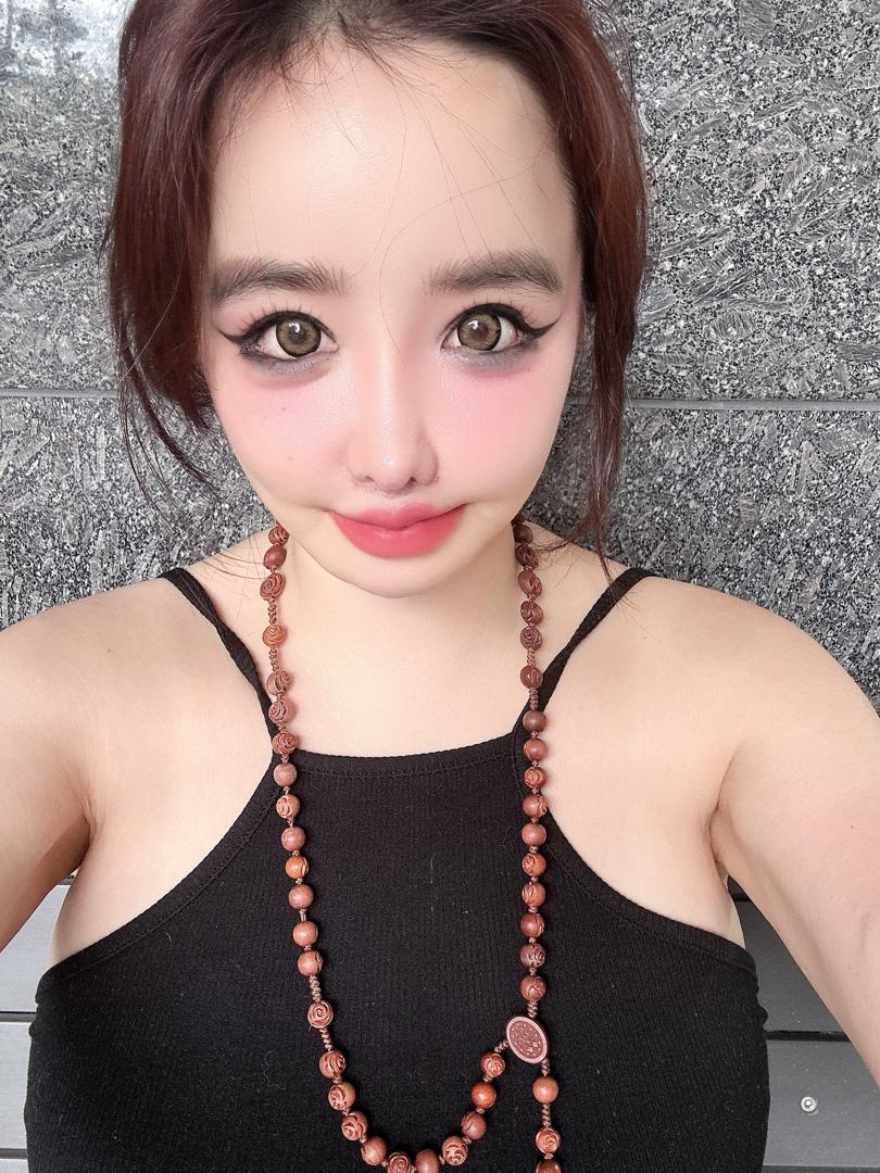 2NE1のBOM、投稿にイ・ミンホのハッシュタグ？再びファン心をアピールか（Kstyle） - Yahoo!ニュース