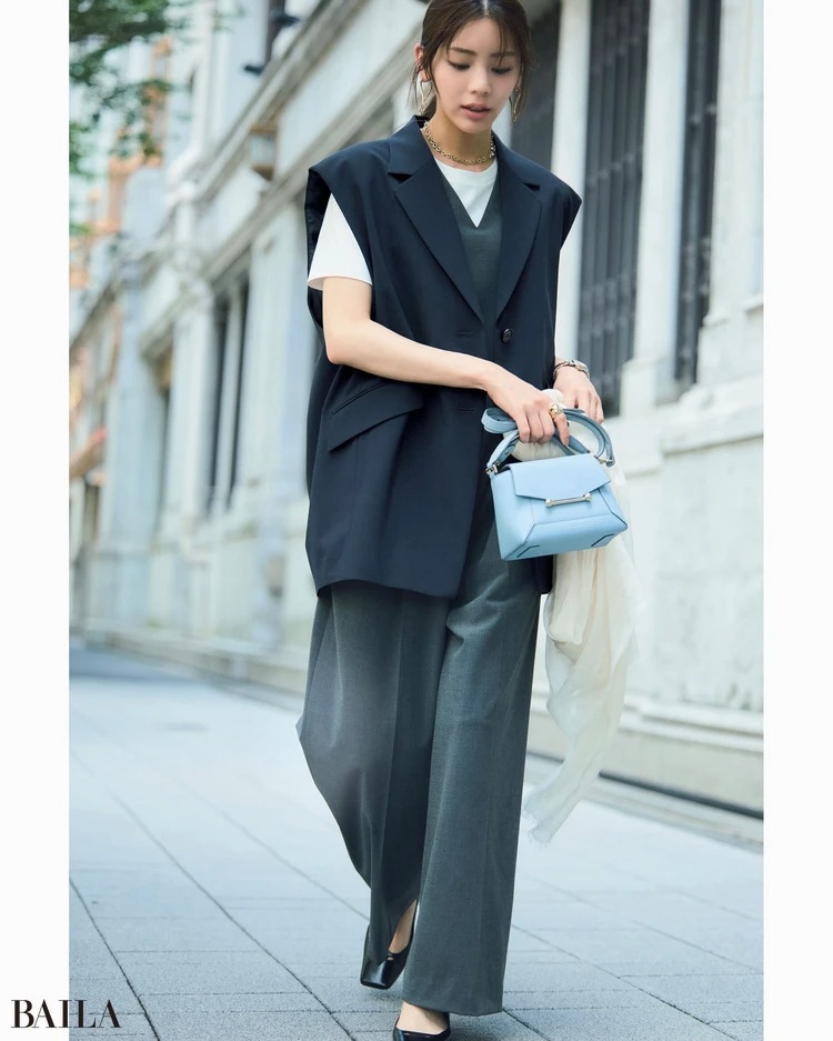 【30代～40代の今日のコーデ】オールインワンにジレを羽織り秋モードへ（＠BAILA） - Yahoo!ニュース