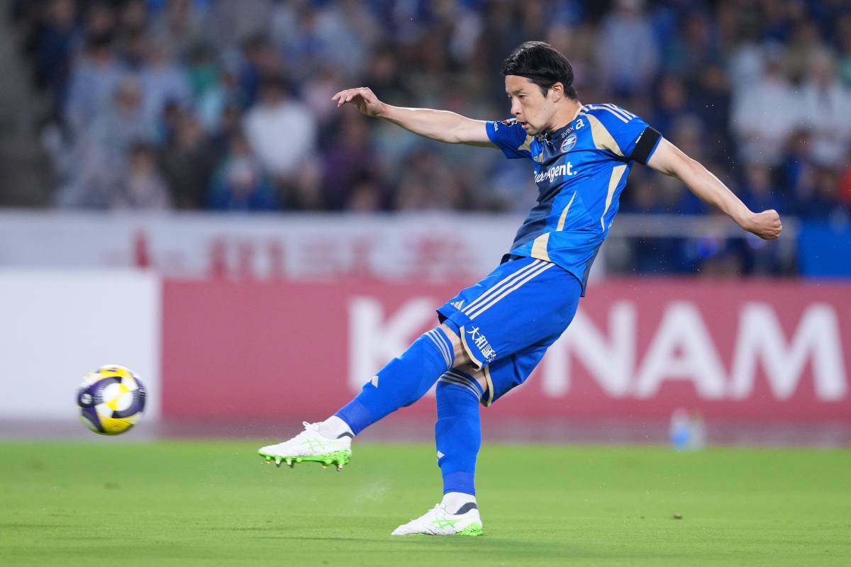 外から巻いて沈めた美しいミドル！ 8月のJ1月間ベストゴールはFC町田ゼルビアの中山雄太が受賞！（フットボールチャンネル） - Yahoo!ニュース