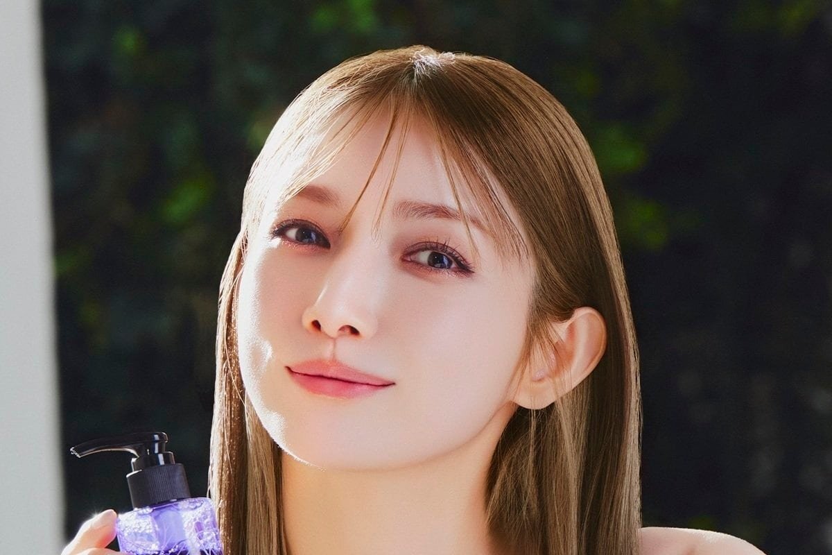 「26歳の間違いじゃない？」後藤真希39歳 透け感白ワンピ姿に称賛続出「輝いて見える」（LIMO） - Yahoo!ニュース