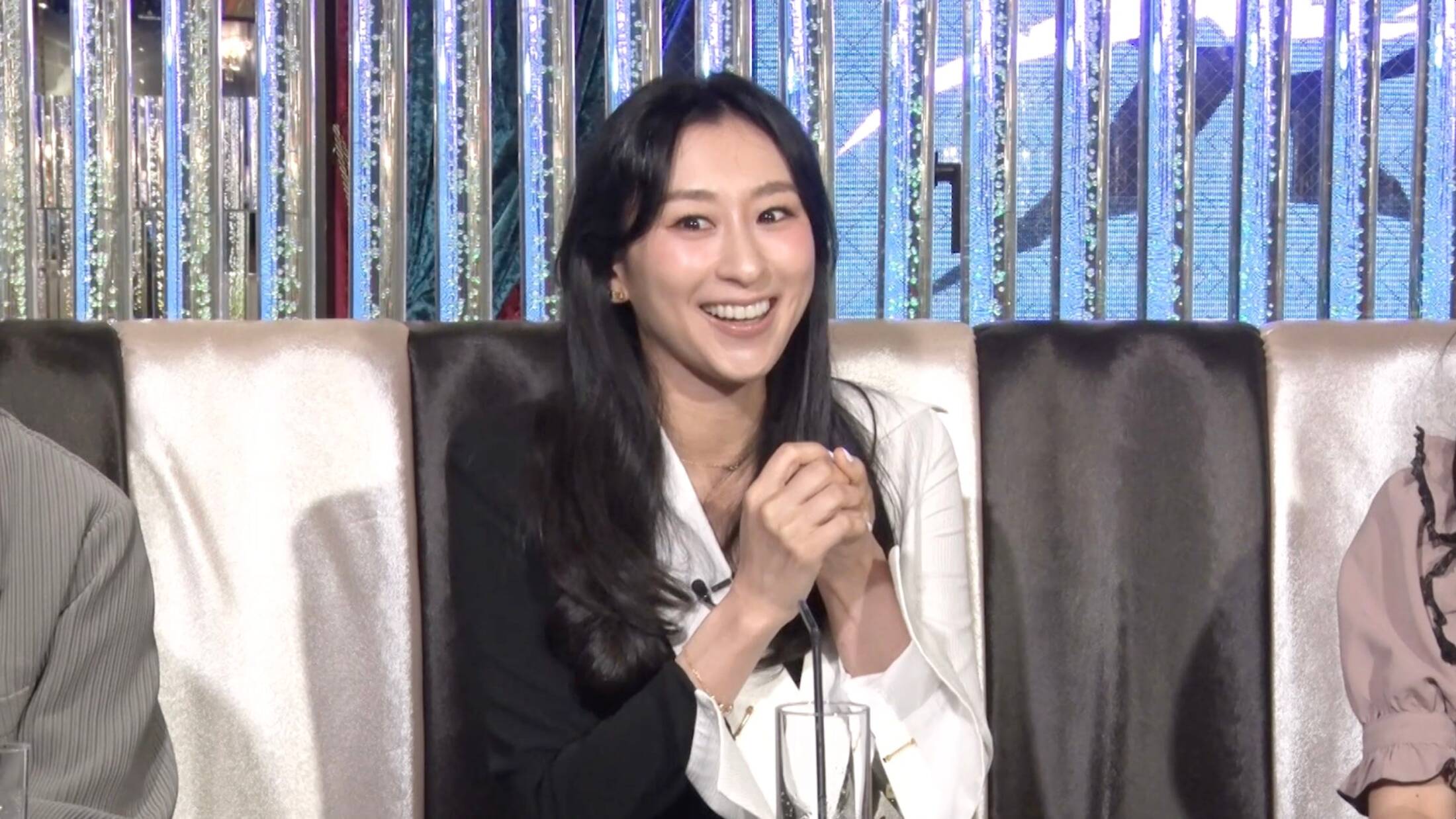 浅田真央、SNSで話題“プライベート水着写真”の意外な撮影者を告白（エンタメNEXT） - Yahoo!ニュース