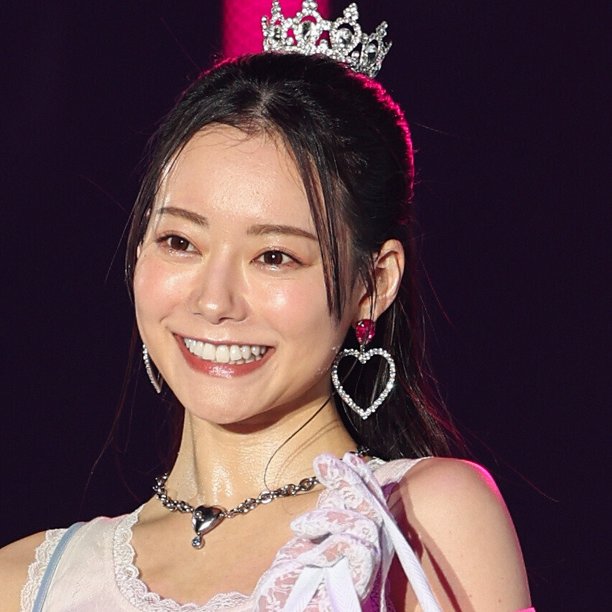 元人気カップルYouTuber、高級ジュエリーブランド広告起用に飛び出す異論「ハイブラ×YouTuber」コラボで繰り返される“炎上”（SmartFLASH） - Yahoo!ニュース