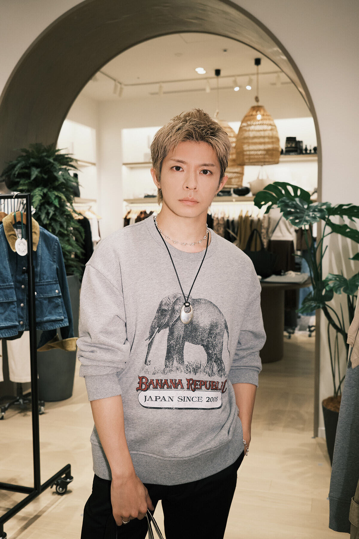 【Number_i 岸優太】も訪れた、バナナ・リパブリックのポップアップストアへ！（フィガロジャポン） - Yahoo!ニュース