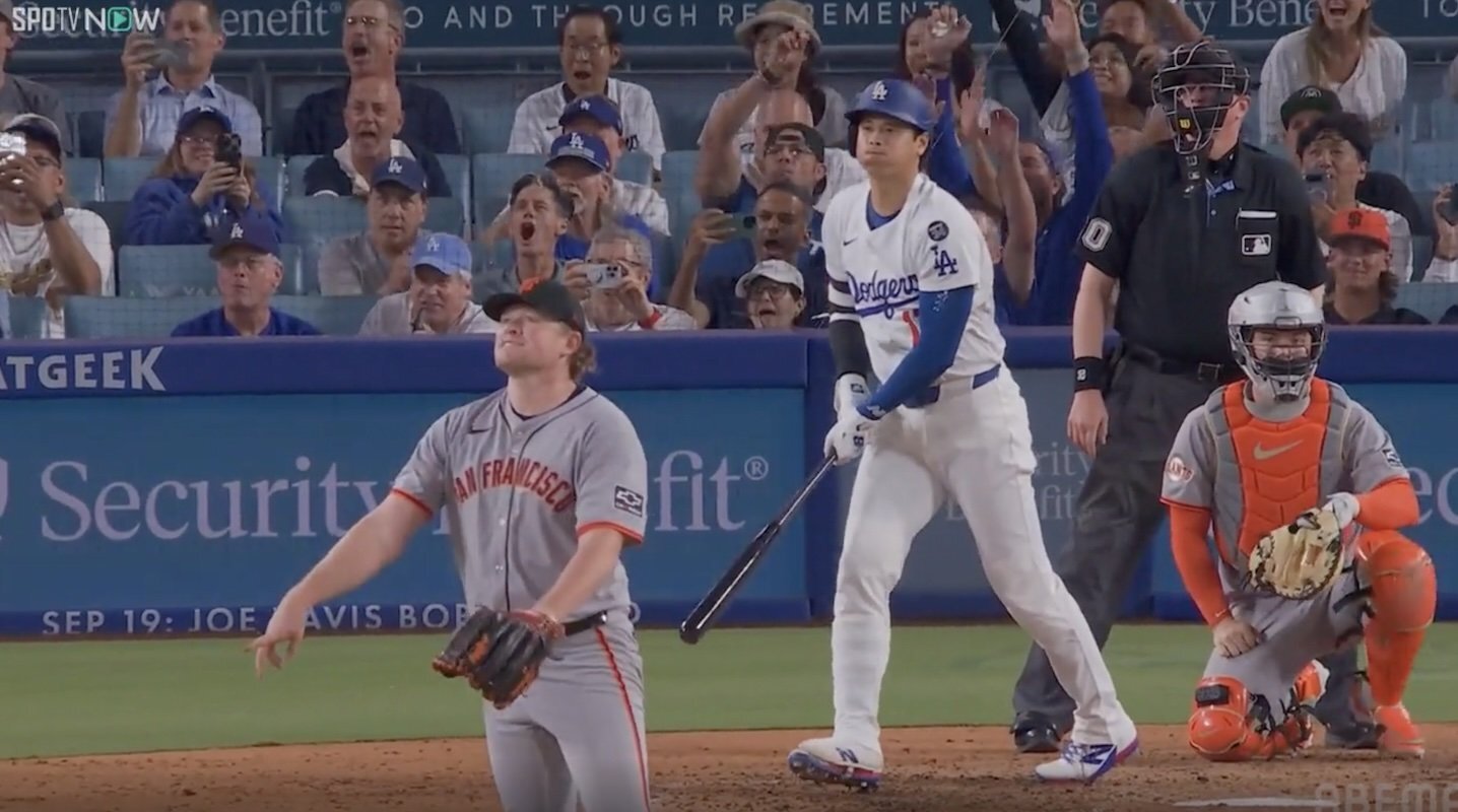 球場騒然！ 大谷翔平、“爆速打球”で異変「秒で諦めた」「ドン引きだろ」相手投手の様子がおかしくなる「被弾確信やんw」（ABEMA TIMES） - Yahoo!ニュース