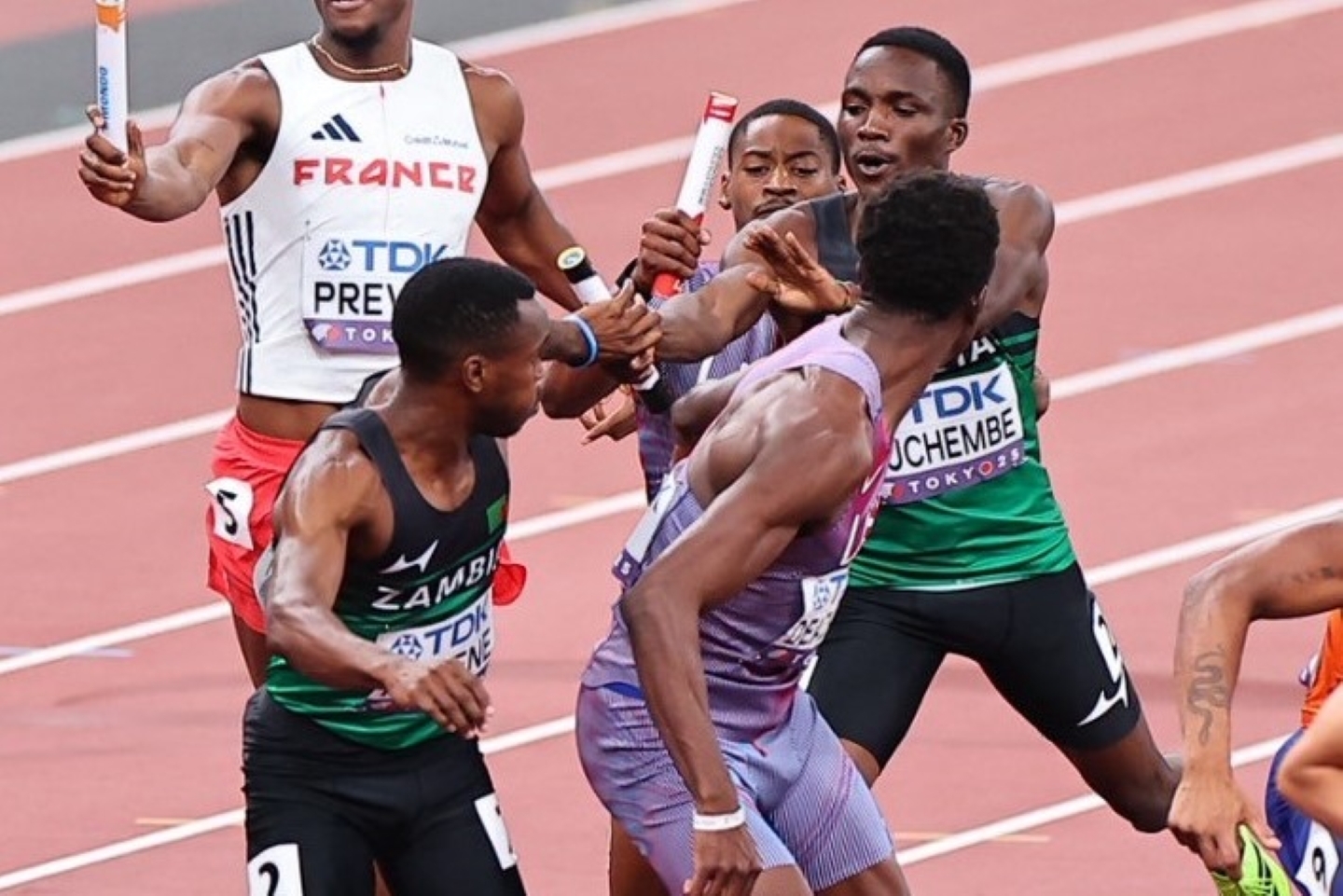 織田裕二さん驚愕！「こんな負け、見たことない」4×400mリレーで大波乱、バトンミスの米国がまさかの予選敗退「マジか！」ファンも驚き【世界陸上】（THE DIGEST） - Yahoo!ニュース