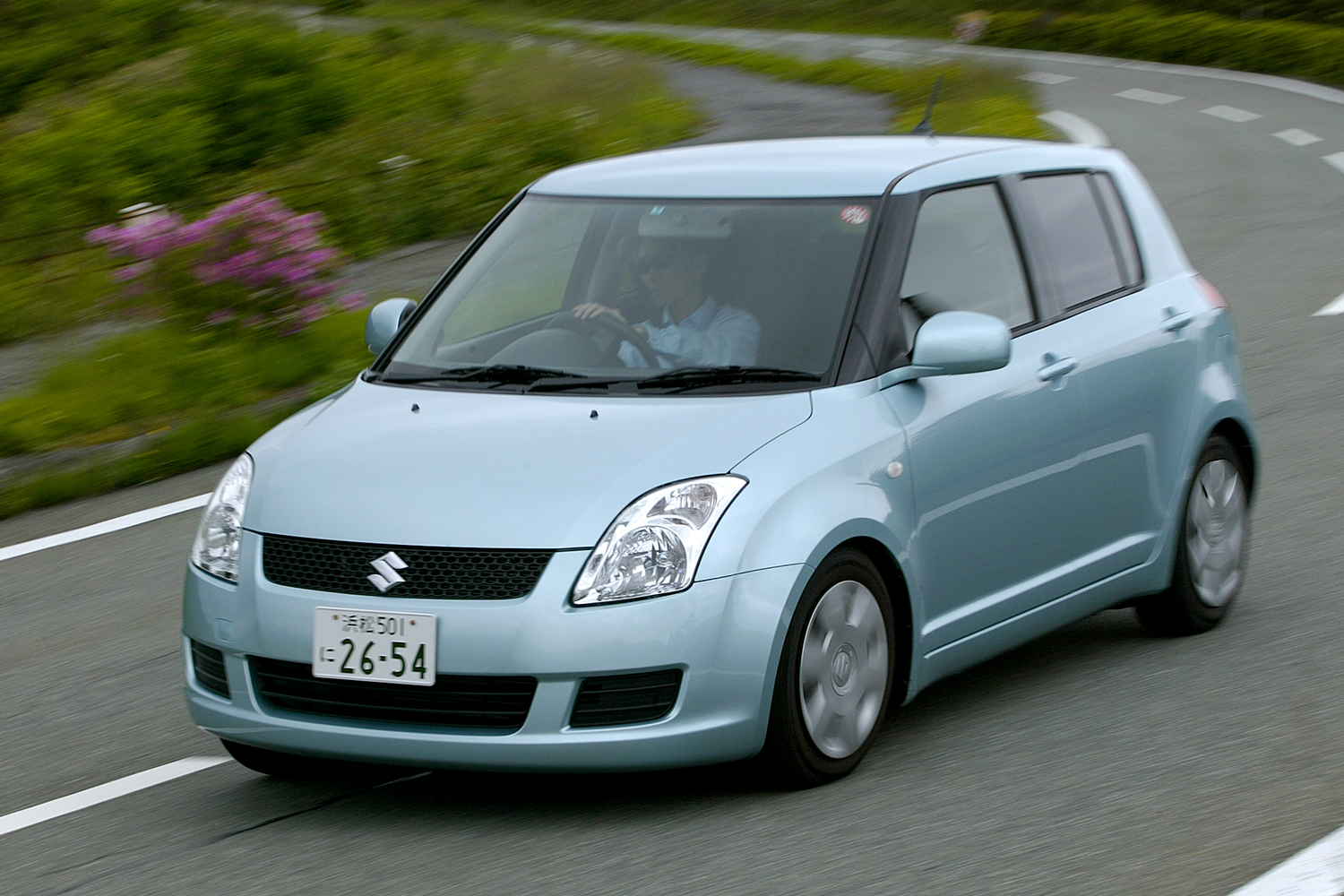 祝！ スイフトの累計販売が1000万台突破……もなんと6割がインド!! なんでインドで愛されまくるのか事情を探った（WEB CARTOP） - Yahoo!ニュース