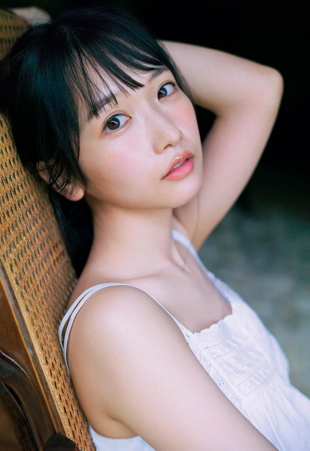 ＜STU48高雄さやか＞いつもより露出度が高い！ 艶やかな表情も 「B.L.T.」登場（MANTANWEB） - Yahoo!ニュース