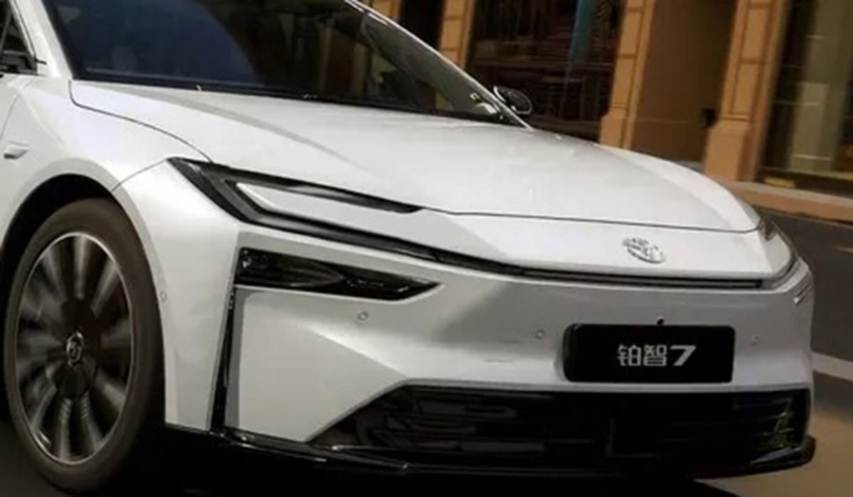 【全長5m超えのビッグセダン】トヨタが中国で新型BEV「bZ7」を発表。ファーウェイ＆シャオミと組んだ技術に注目（carview！） - Yahoo!ニュース