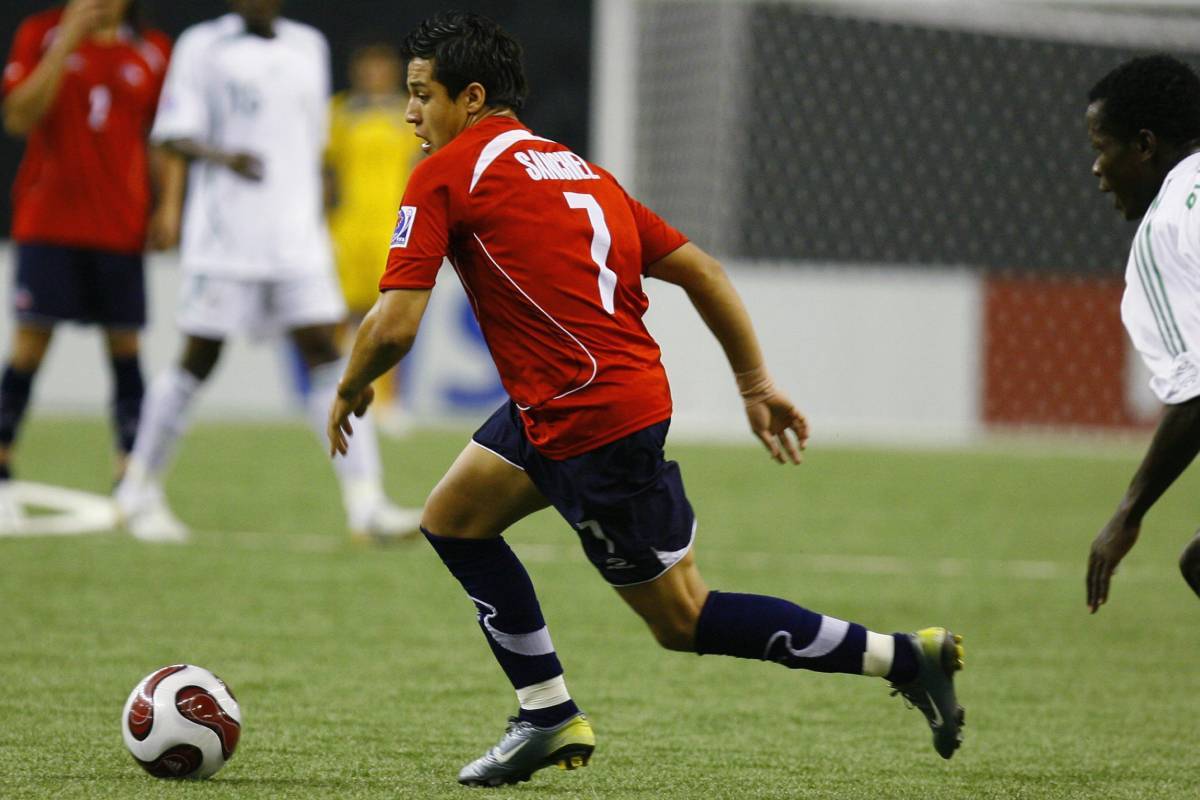 U-20W杯開幕目前！ アレクシス・サンチェスの“U-20時代”のゴールが凄い！ 豪快に蹴り込んだ圧巻ミドル（フットボールチャンネル） - Yahoo!ニュース