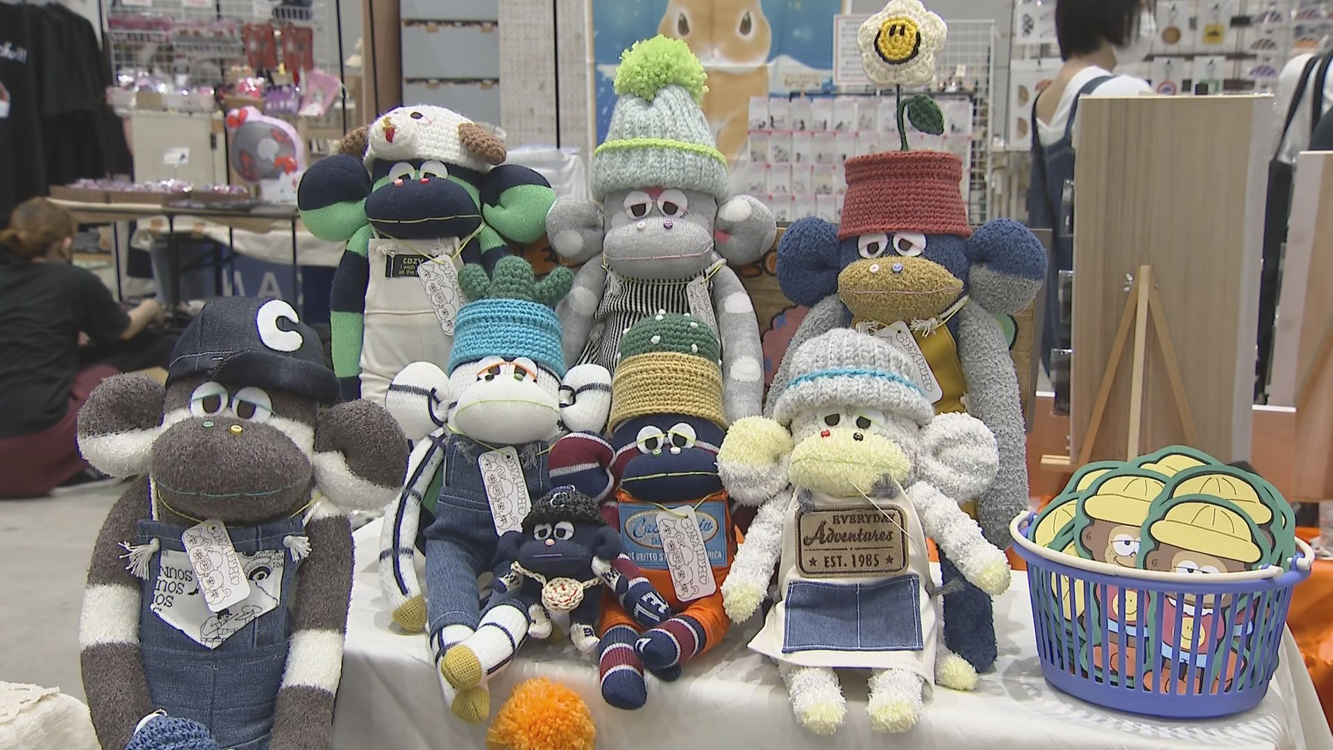 全国から集まった約1000人の作家がアクセサリー・雑貨などを展示・販売 九州最大級「小倉ハンドメイドマルシェ」（RKB毎日放送） - Yahoo!ニュース