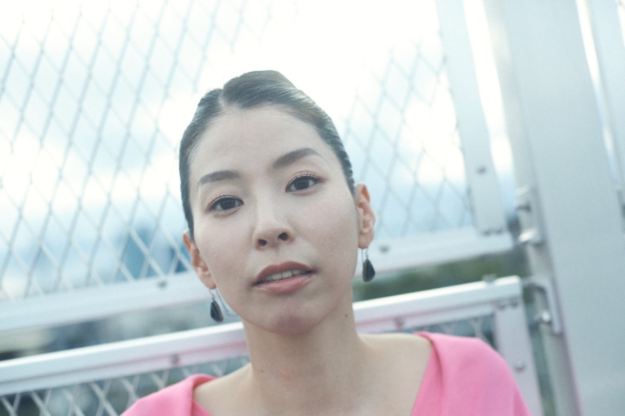 性虐待、家出、引きこもり、うつを乗り越え、発達特性とともに生きる。石田月美さんが見つけた自分らしい生き方（LEE） - Yahoo!ニュース