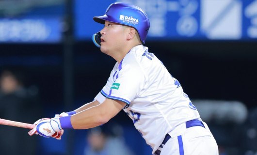 最終戦で節目の一発！DeNA・筒香嘉智、2019年以来の20号＆日米250号ホームランを達成（ベースボールチャンネル） - Yahoo!ニュース