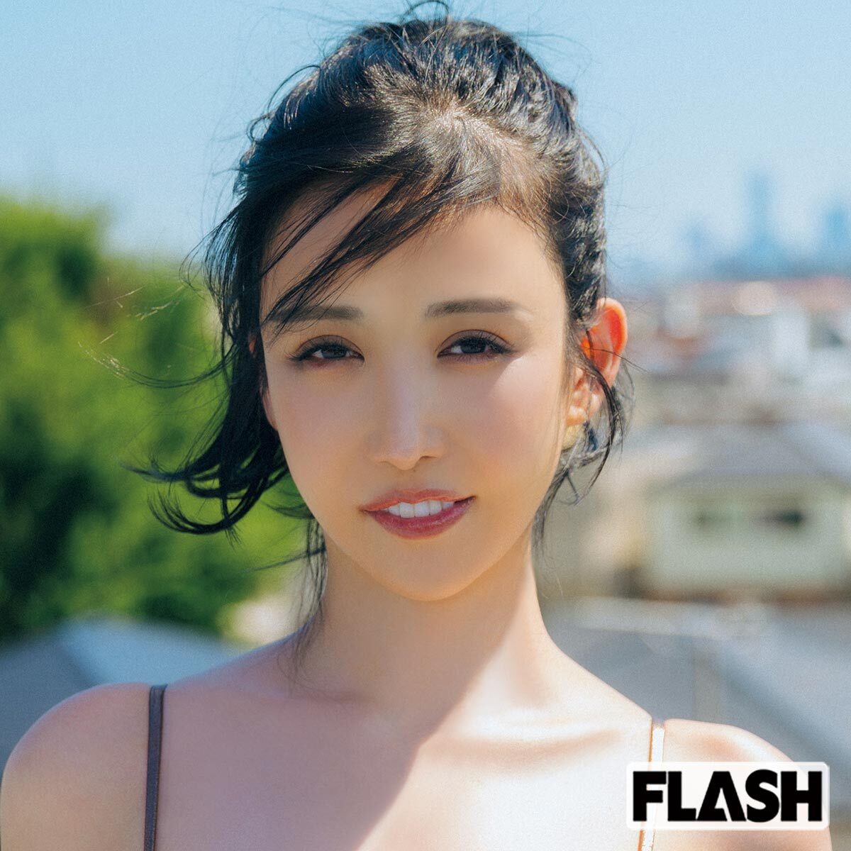 蒼山怜、174cm美女がグラビアデビュー「学生時代は高身長がコンプレックスでした」（SmartFLASH） - Yahoo!ニュース