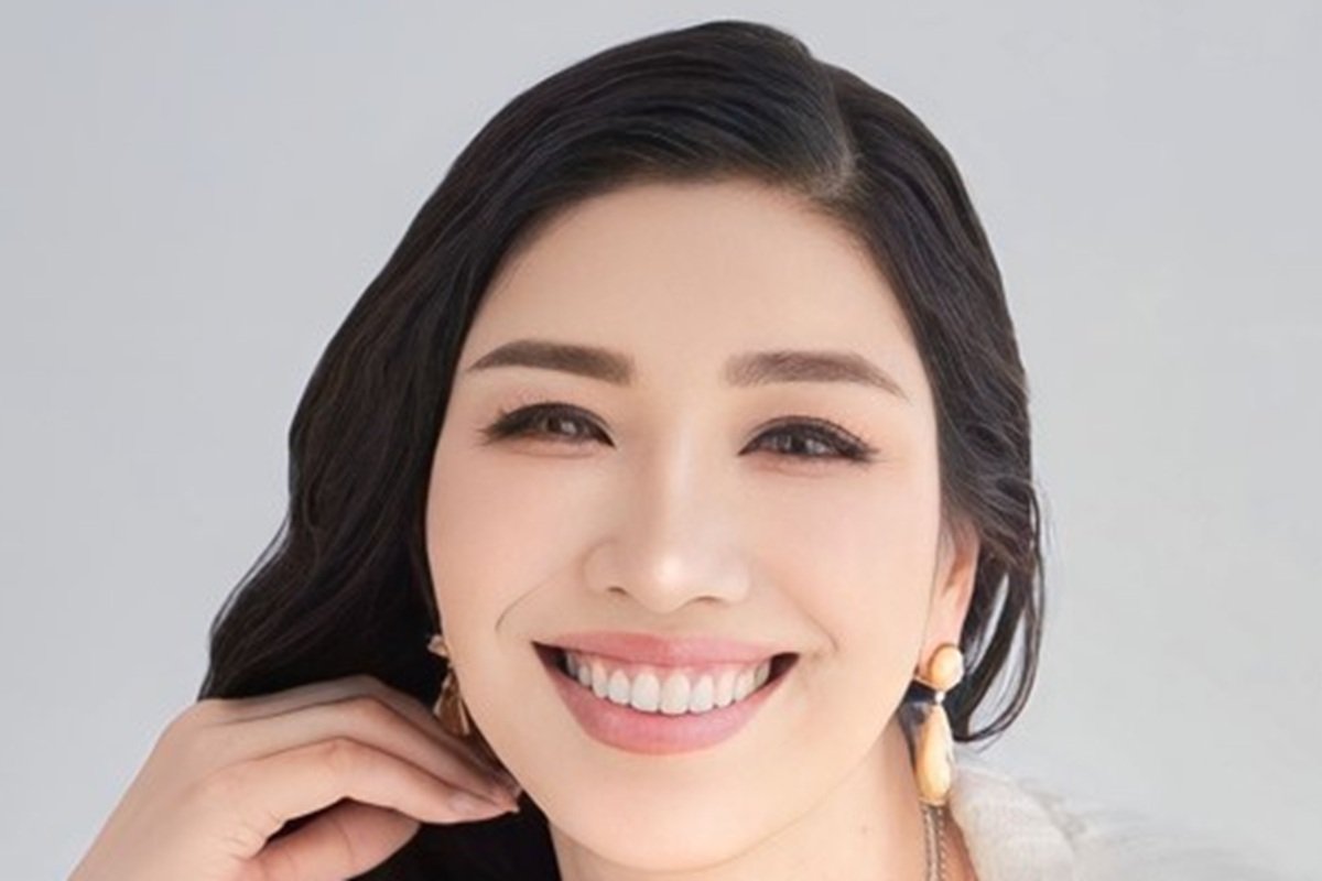 アンミカ 自宅ガーデニングを披露「1日に30輪」花まみれの空間に「綺麗」「さすがです」「まだ夏楽しめますね」の声（LIMO） - Yahoo!ニュース