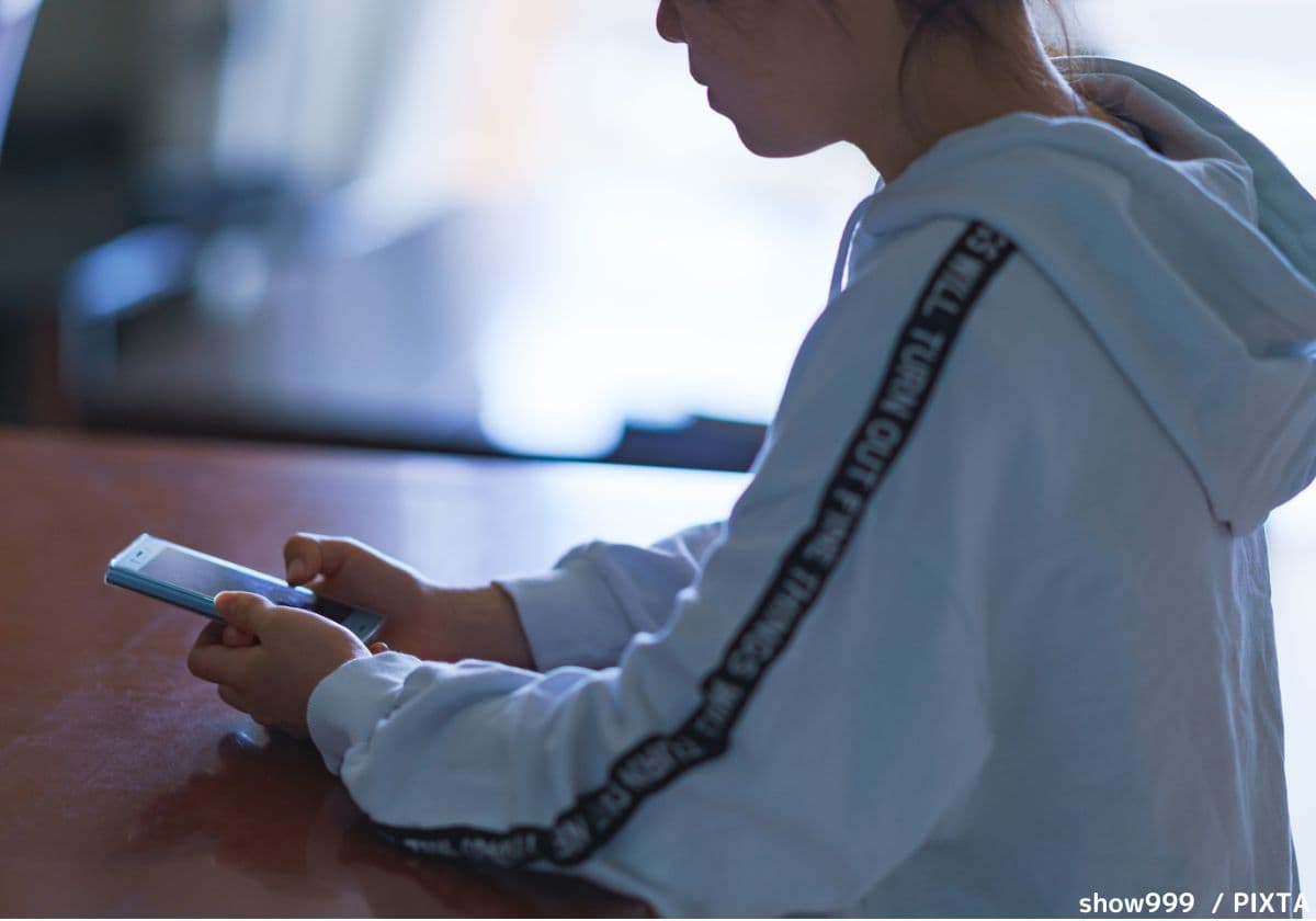 子ども7人に1人がデジタル性被害 「スマホ禁止」では防げない現実とは（nobico（のびこ）） - Yahoo!ニュース