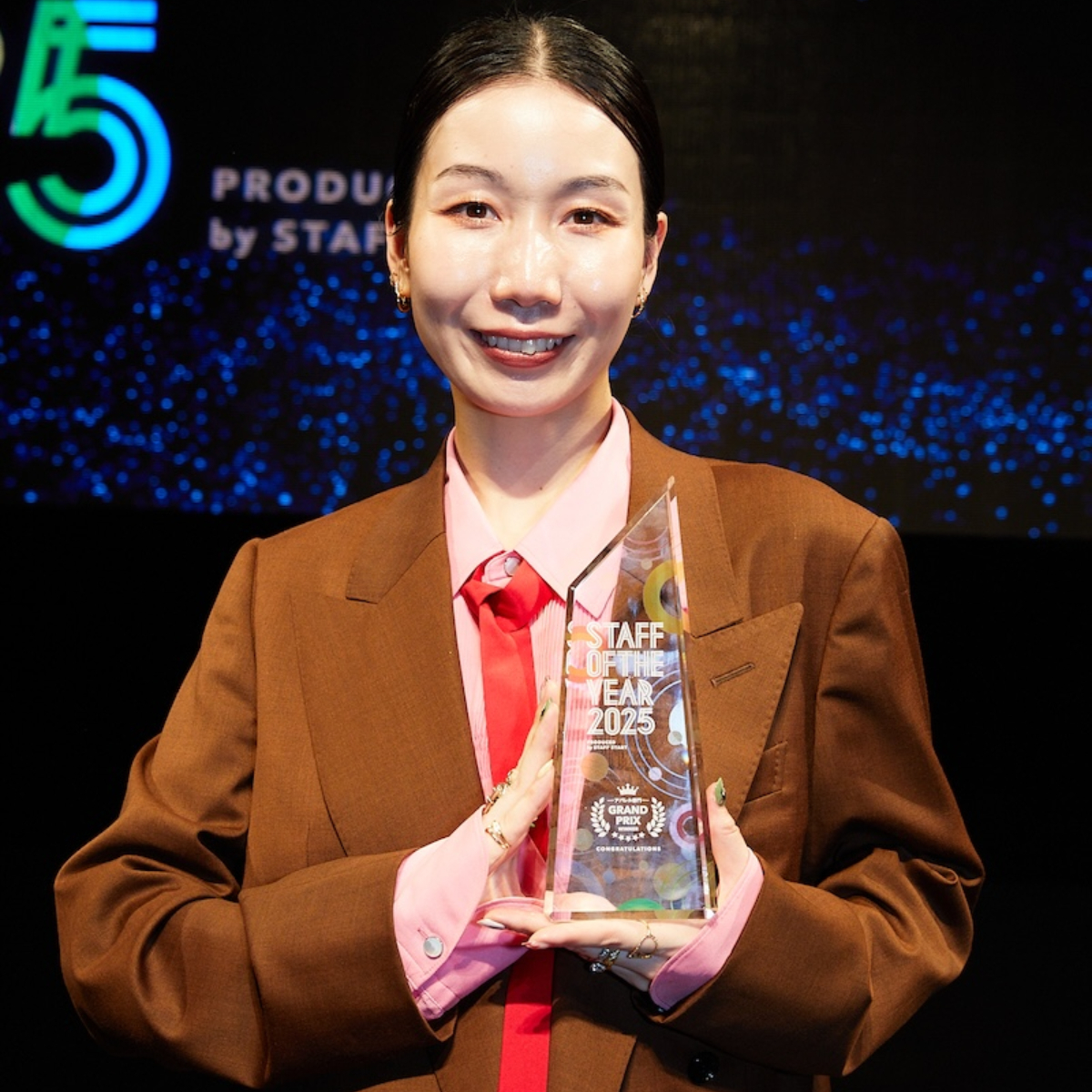 2025年度“トップカリスマ店員”に「トゥモローランド」Nitoさん 準グランプリに23年度王者の「UA」仲さん（WWDJAPAN.com） - Yahoo!ニュース