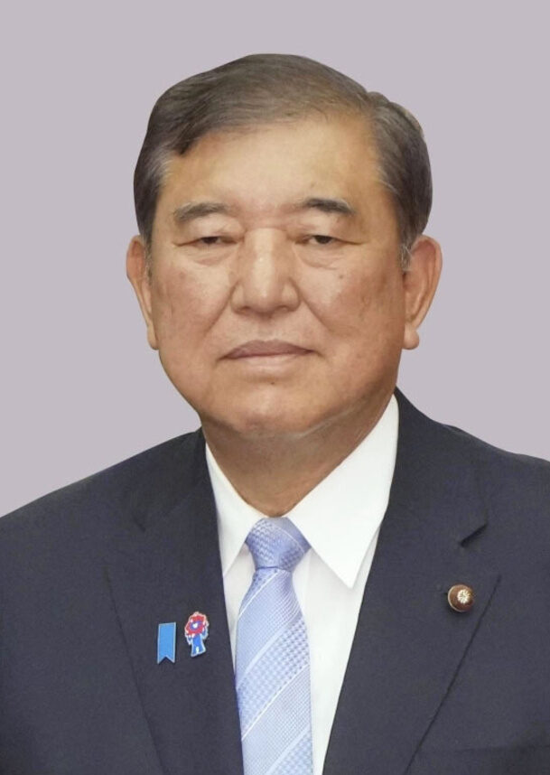 石破首相、念願のラーメンを堪能 退陣控え、妻や秘書官と共に（共同通信） - Yahoo!ニュース