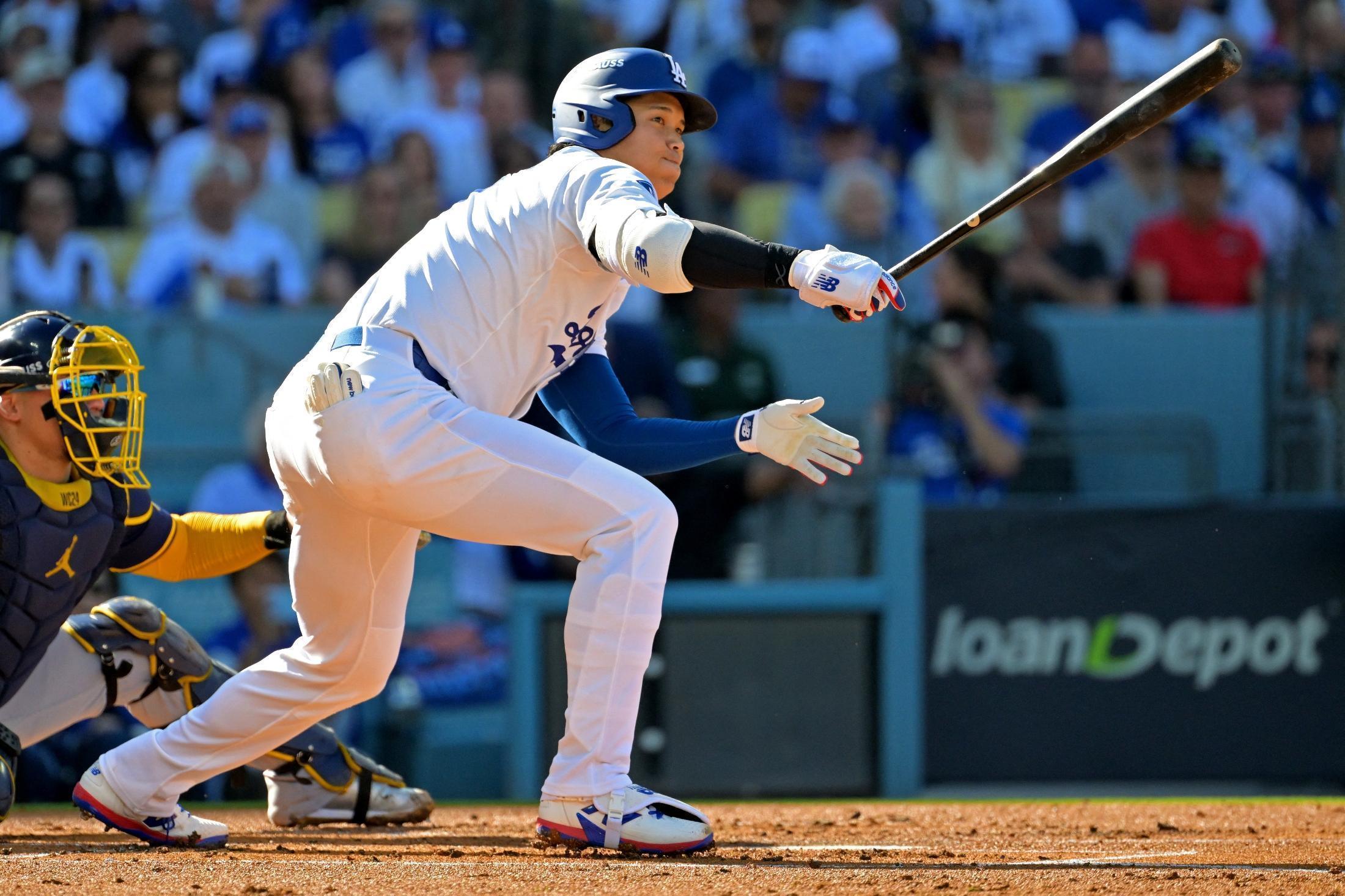 「大谷翔平の打撃はグチャグチャ」米メディアが三塁打も2三振の二刀流スターを酷評もベッツは「彼が打たないド軍はマイケル・ジョーダンのいないブルズ」と完全復活に期待（RONSPO） - Yahoo ...