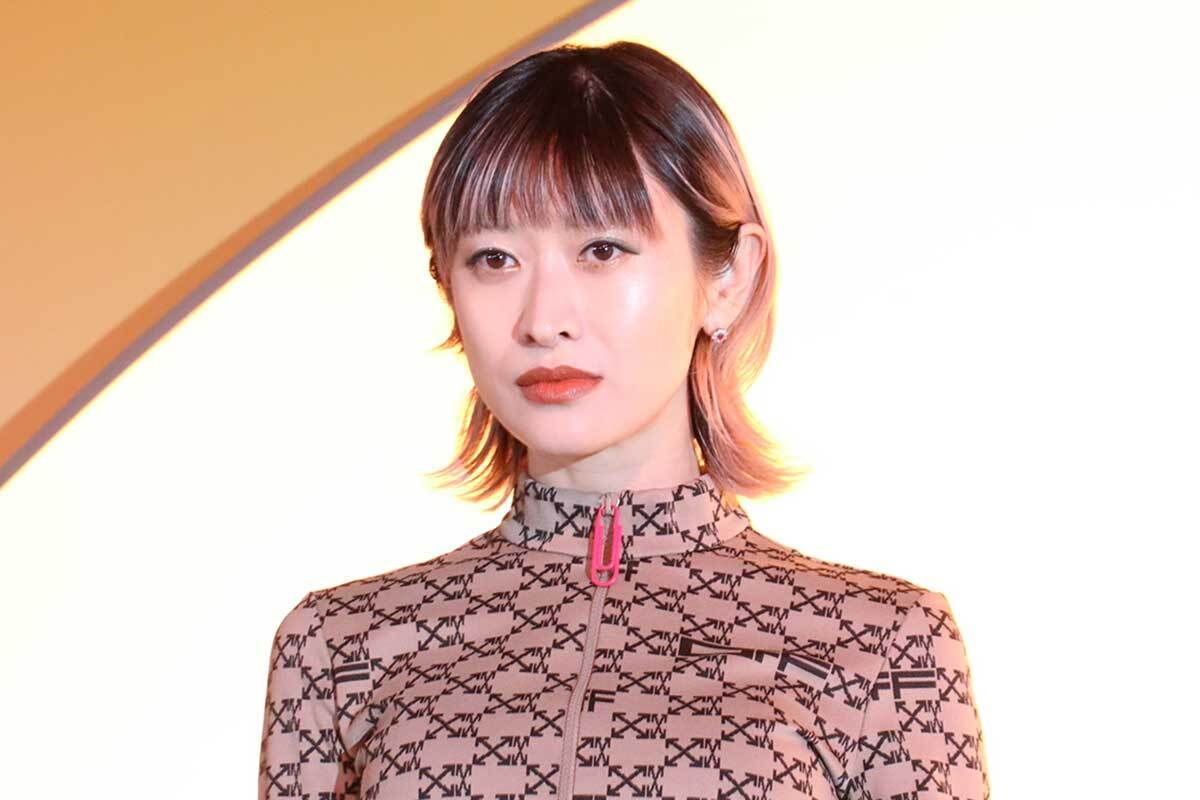 山田優の父親が顔出しでTV初出演 強烈キャラもスタジオから「かっこいい」の声（ENCOUNT） - Yahoo!ニュース