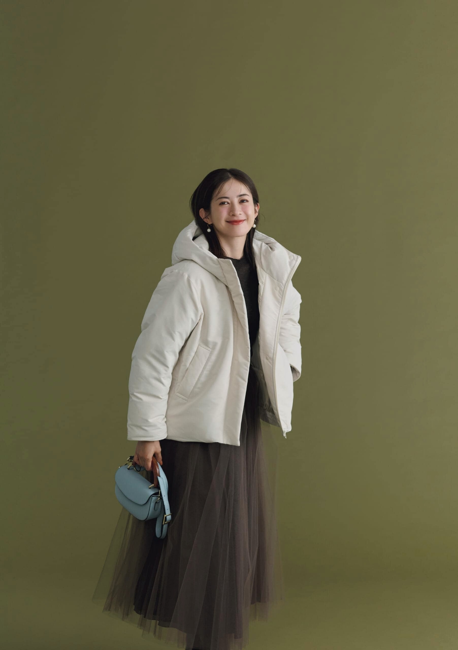 無印良品の「白ダウン」、ユニクロ ユーの「ロングコート」…担当編集のウィッシュリスト入りアウターはこれ！（LEE） - Yahoo!ニュース