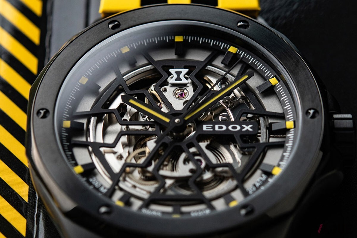 メカメカしくてカッコいい…防水200mを備えたフルスケルトンウォッチの特殊な機構とは？ エドックス新作を紐解く（VAGUE） - Yahoo!ニュース