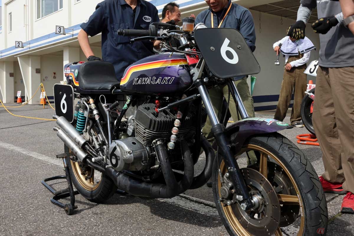 カワサキ「750SS」全開走行問題ナシ!! 試行錯誤と改善でクラシックバイクレースが楽しい!?（バイクのニュース） - Yahoo!ニュース