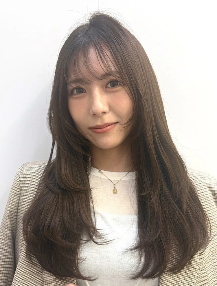 【大人の髪型】イエベさんに似合うロングヘア3選（＠BAILA） - Yahoo!ニュース