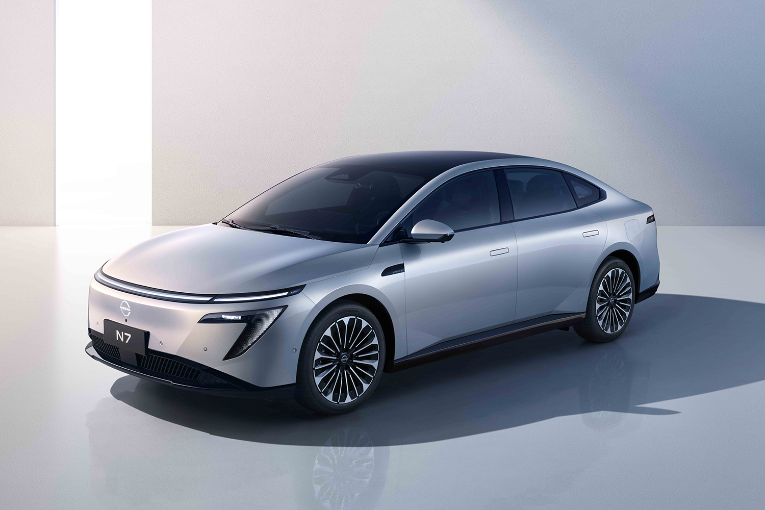 再生中の日産が早くもヒット作を生み出した！ あえて日産らしさを封印した「N7」のデザインに天晴れ!!（THE EV TIMES） - Yahoo!ニュース