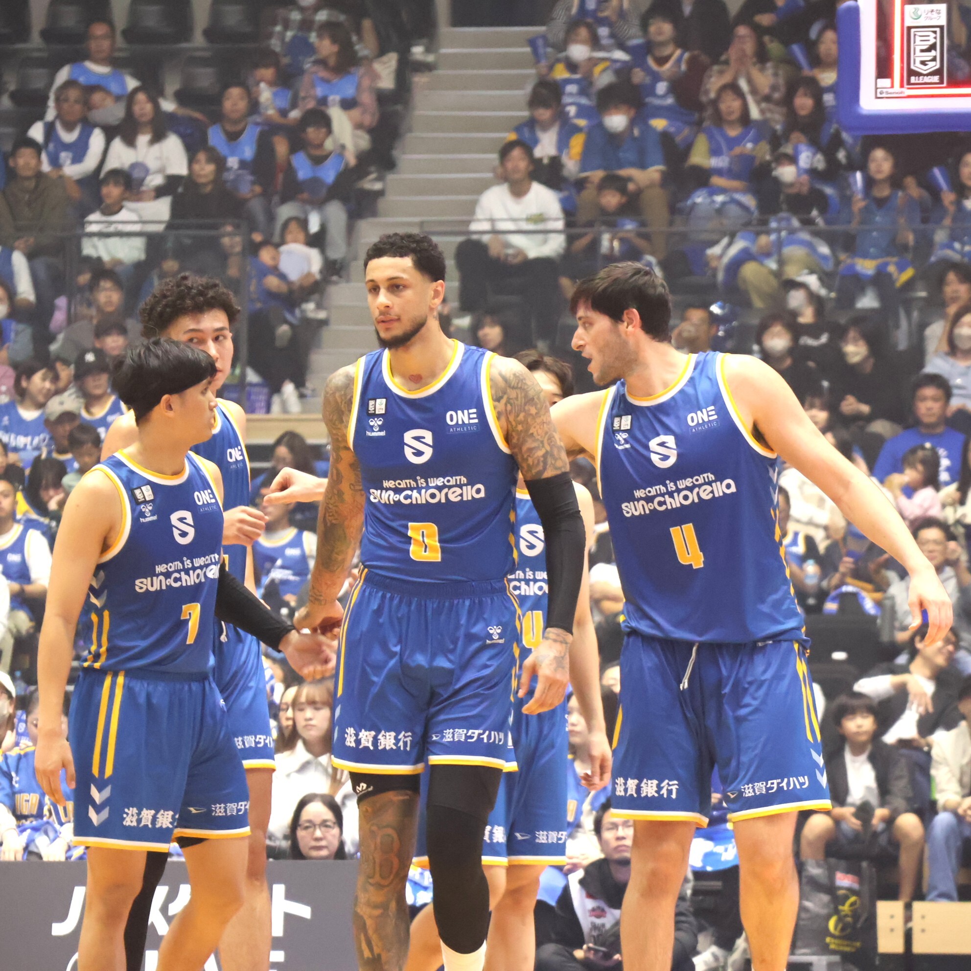 【バスケ】滋賀レイクスに今季新加入のザック・オーガスト「勝利のメンタリティーをチームにもたらしたい」 好守が光りチームは7勝5敗の好発進（バスケットボールニュース2for1） - Yahoo!ニュース