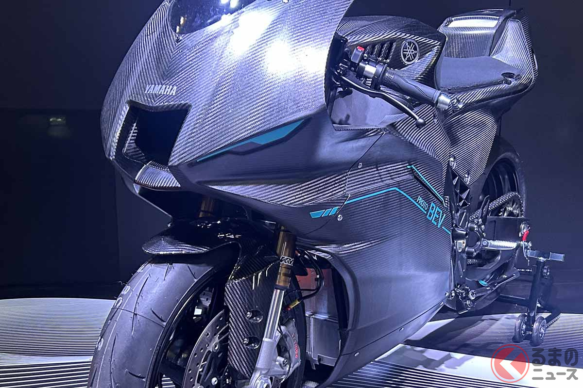 ヤマハの“新”「スーパースポーツ」JMS2025で初公開！ 「大型バッテリーEVならではのFUN」を追求した実走可能なプロトタイプ 「PROTO BEV」の特徴とは？（くるまのニュース ...