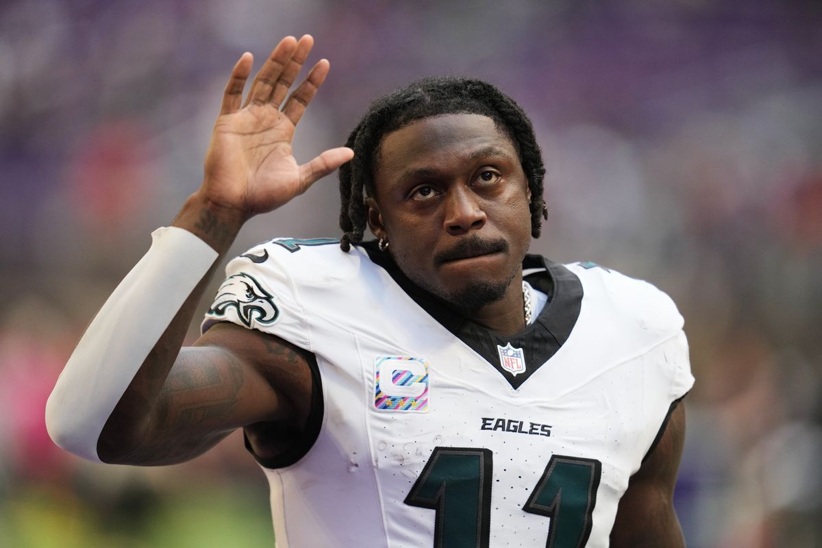 【NFL】WRブラウンを残留させた判断について語るイーグルスGMローズマン（NFL公式サイト日本語版） - Yahoo!ニュース