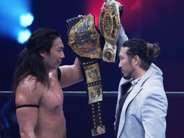 新日本プロレス“2つのIWGP”の行方は…？ 竹下幸之介と辻陽太「1.4」二冠戦をめぐる思い「あの場所にいたんだ、と」「IWGPヘビーを取り戻す戦い」（Number Web） - Yahoo!ニュース