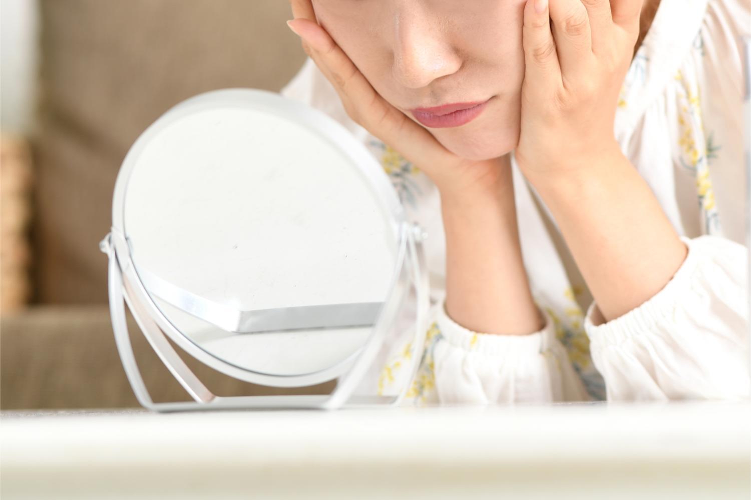 顔汗は“暑さ”のせいだけじゃない。おでこ・鼻・頬…部位でわかる「体のSOSサイン」（女子SPA！） - Yahoo!ニュース