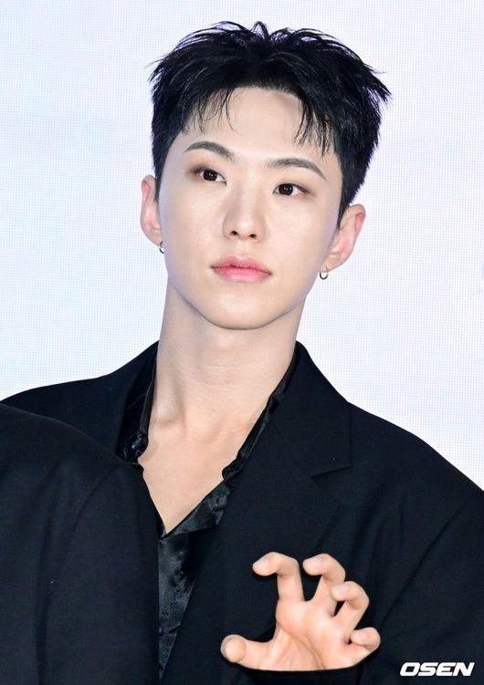 “入隊中”SEVENTEEN ホシ、デビュー後初！英語のソロ曲「Fallen Superstar」を本日サプライズ公開（Kstyle） - Yahoo!ニュース