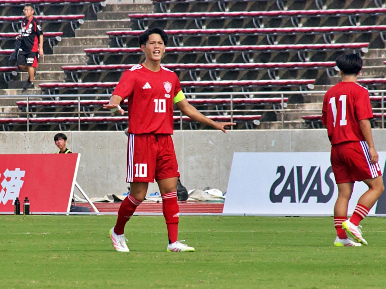 [MOM5312]那覇西MF具志堅洸(3年)_ピッチの中心で仲間を導き続ける精神的支柱、1G1Aの活躍で2連覇の立役者に!!（ゲキサカ） - Yahoo!ニュース