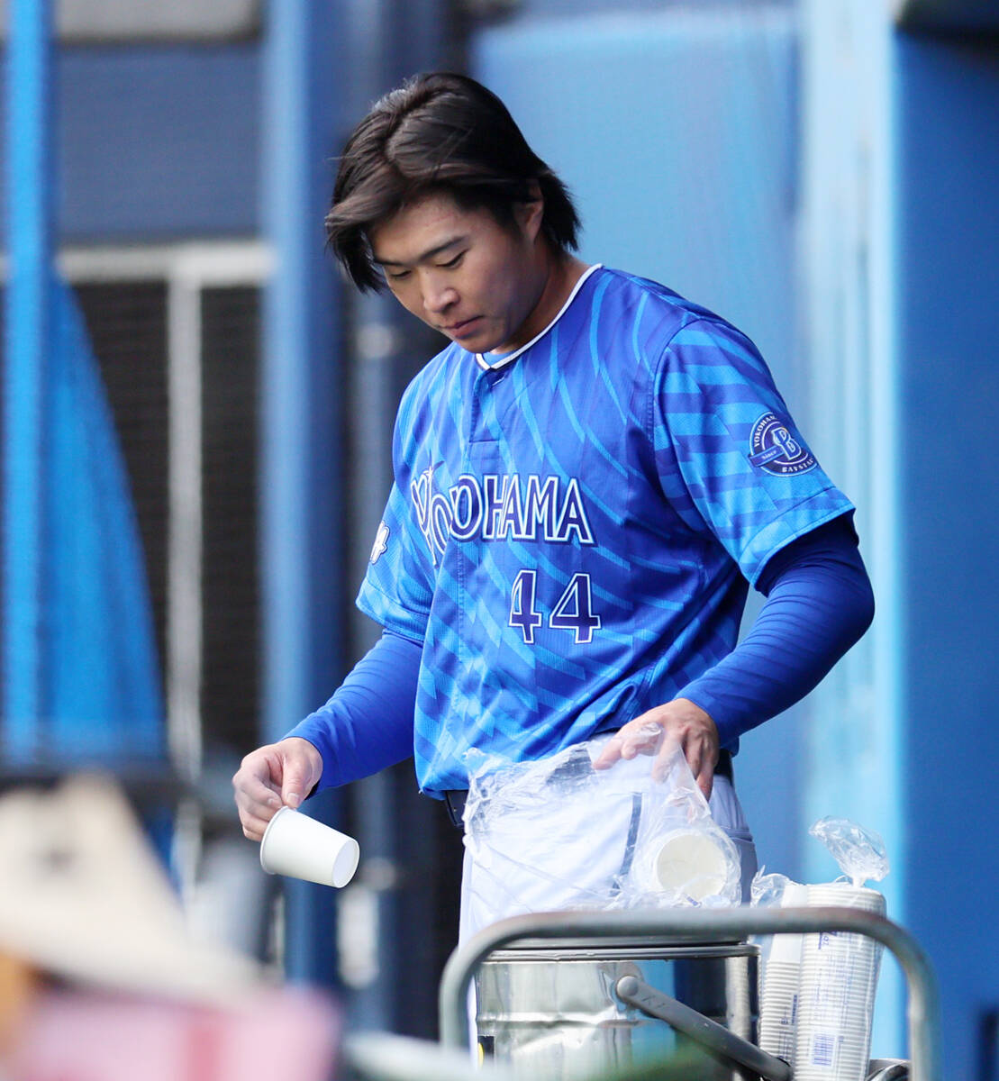 【DeNA】侍初招集の石上がチームに合流「もう一回選ばれたい」侍ジャパン常連へ意欲（スポーツ報知） - Yahoo!ニュース