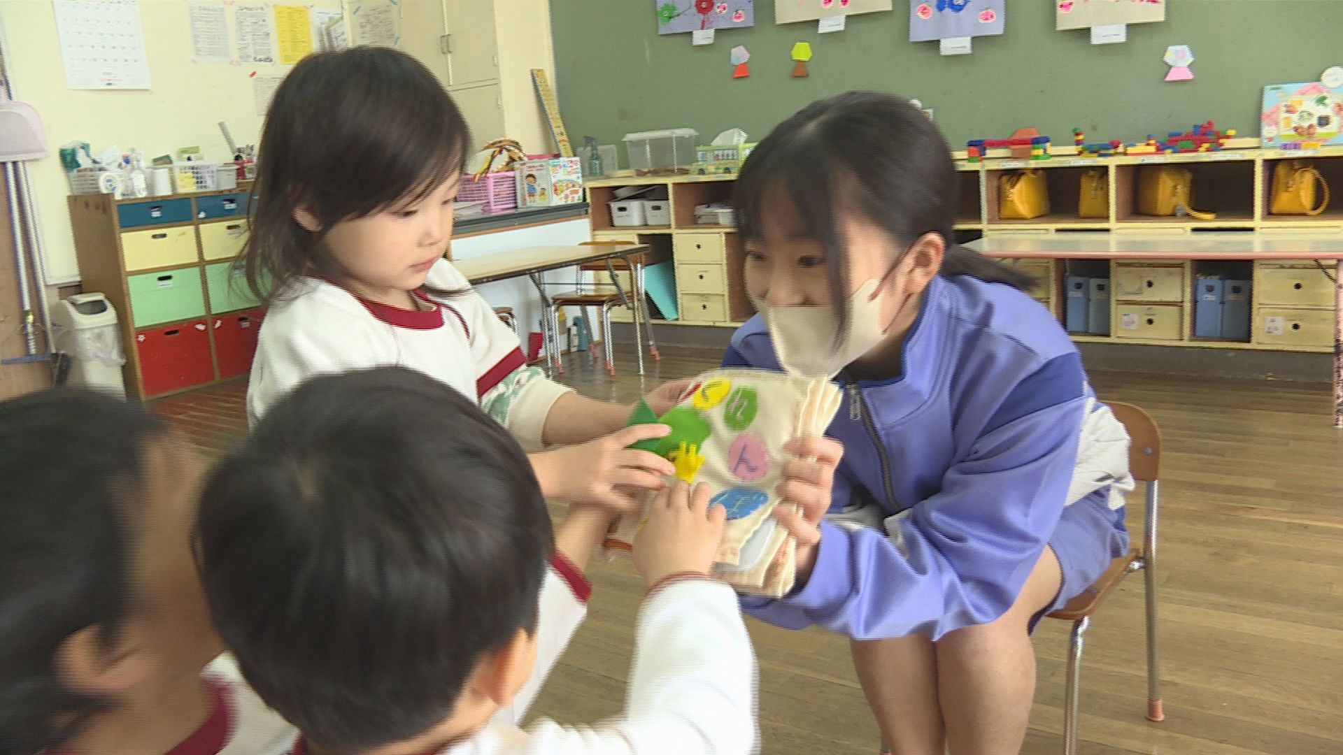 「頑張って作ってよかった」中学生が作った布の絵本を園児に読み聞かせ 山口・山陽小野田（tysテレビ山口） - Yahoo!ニュース