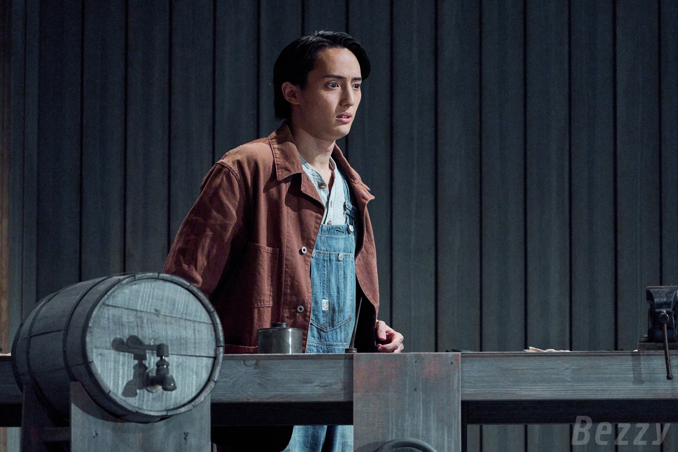 座長・川島如恵留が体現する、誰しも思い当たる“空虚さ”とは？舞台『すべての幸運を⼿にした男』開幕レポート（Bezzy） - Yahoo!ニュース